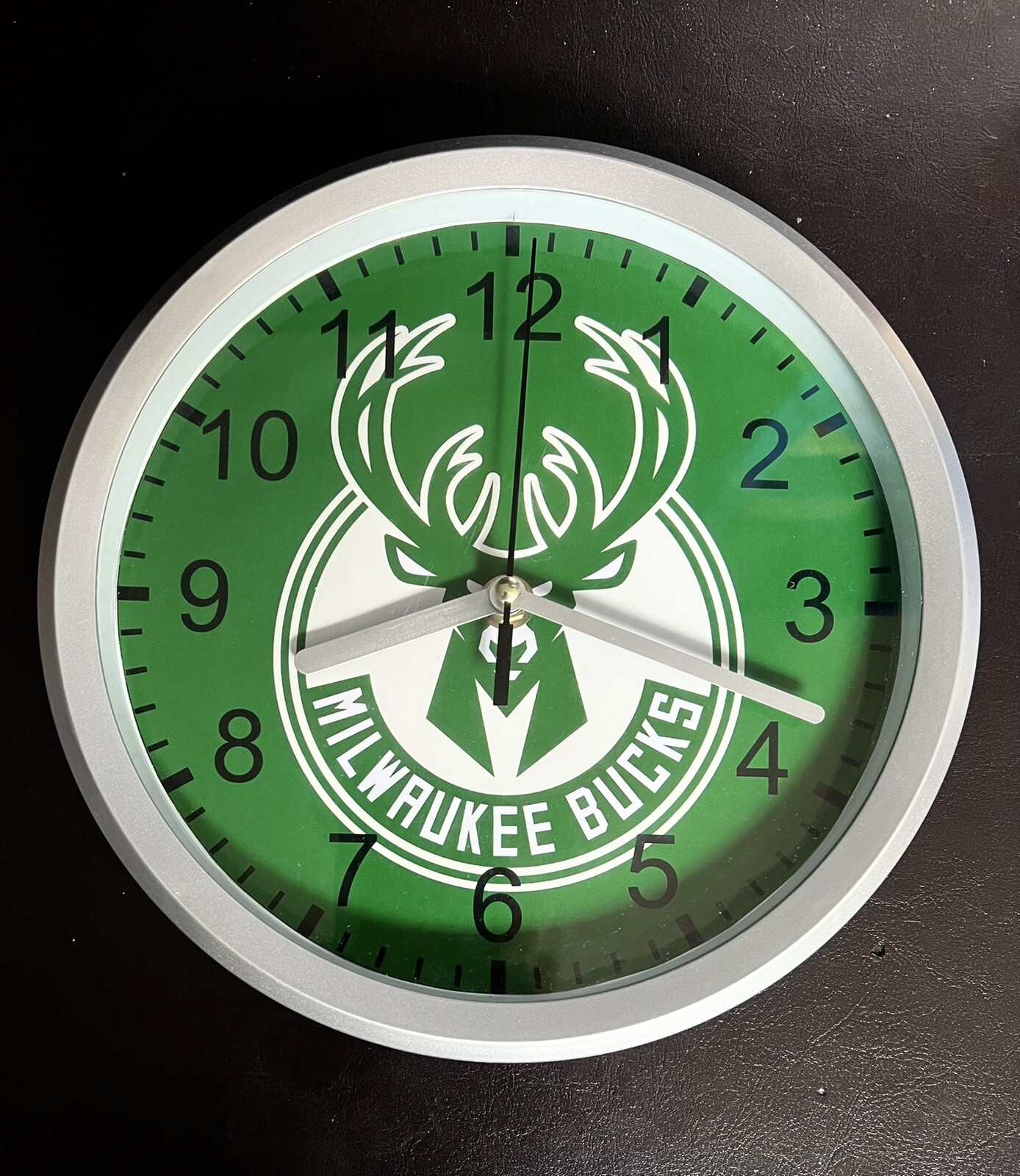 MILWAUKEE BUCKS Clock Hanging Wall Clock Style DIA. 225 mm Brand New | eBay