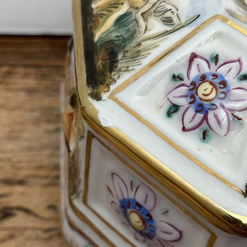 R. Capodimonte - Hand Painted Porcelain Octagonal Casted Box - Make in ...