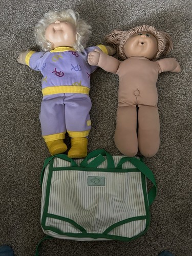 Cabbage Patch doll LOT w/ Backpack Clothes, Shoes & 6 Minis. See All ...