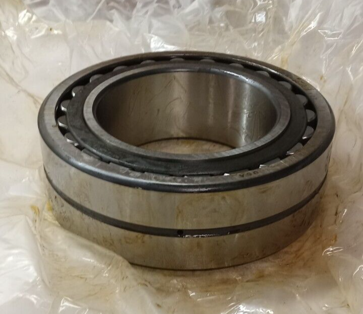 NEW SKF SPHERICAL ROLLER BEARING 100 MM BORE 165 MM OD 52MM W 23120 CC ...