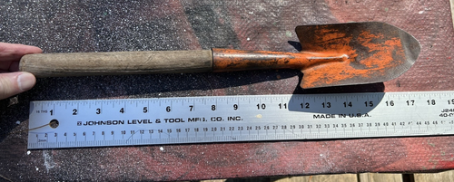 vintage 18" Garden Hand Spade Digger tool rusty orange metal wooden ...