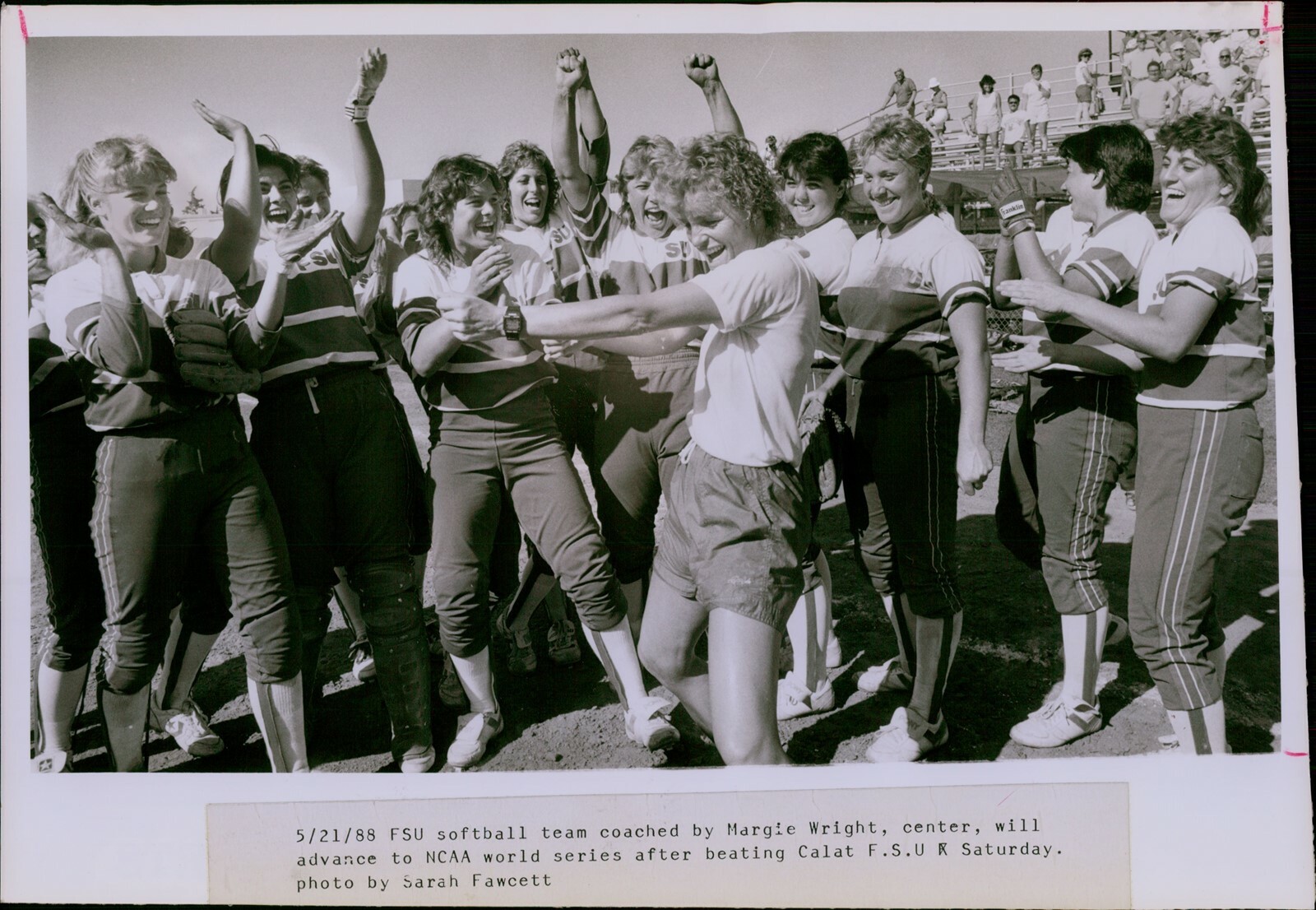 LG861 1988 Original Fawcett Photo MARGIE WRIGHT Fresno State Softball ...
