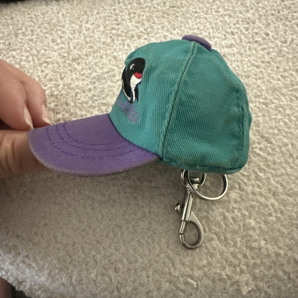 Sea World Hat Beanie Keychain w/ Zipper Backpack Clip Toy whale | eBay