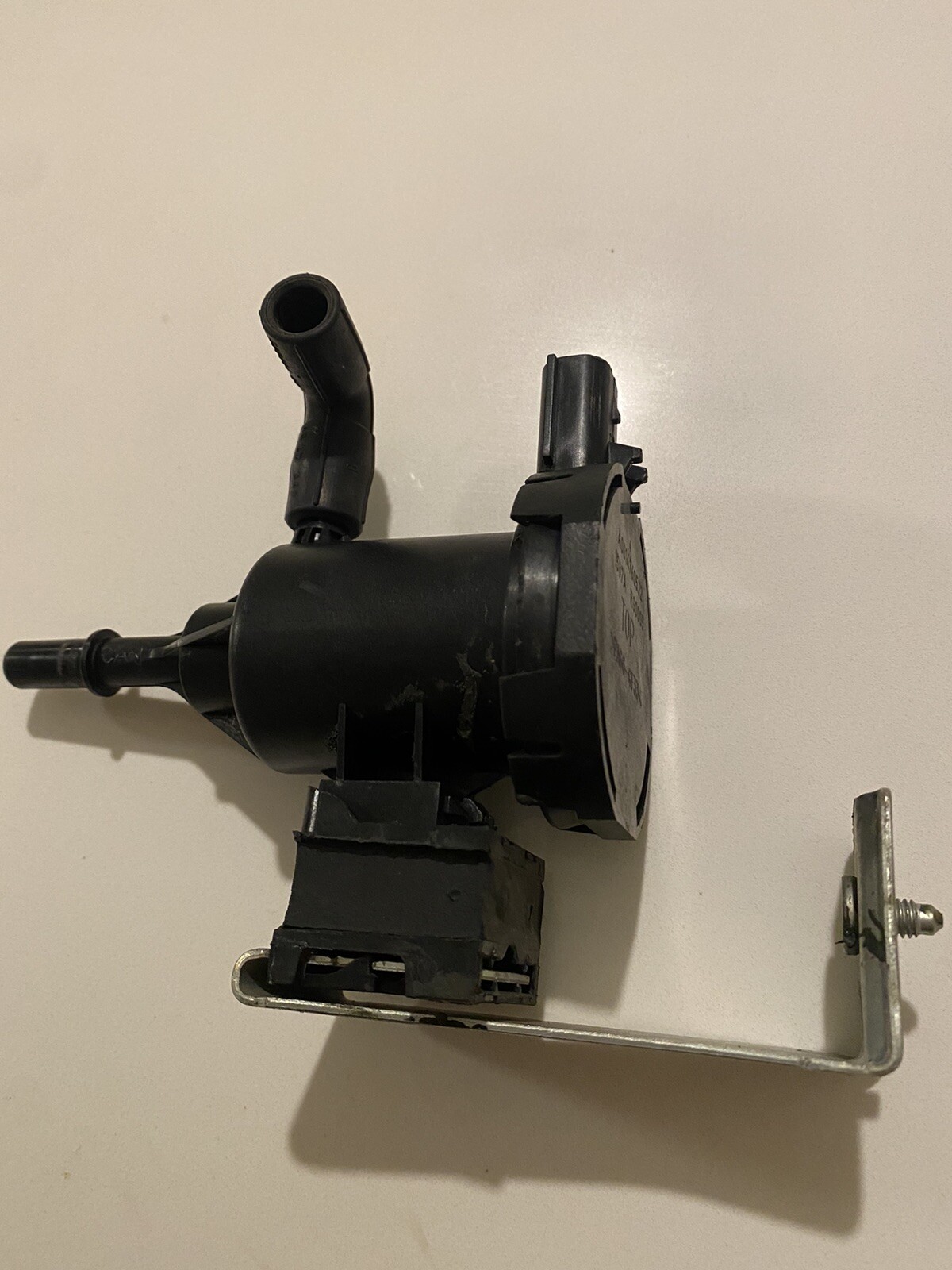 14-18 MERCEDES CLA45 CLA 250 FUEL SYSTEM PURGE VALVE SOLENOID ...