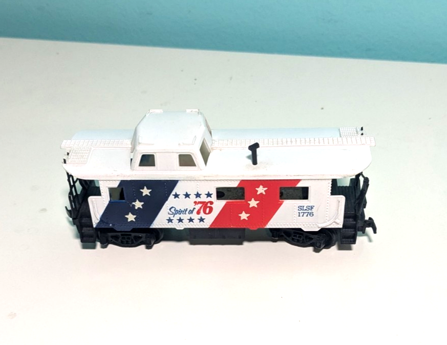 HO Scale Tyco Spirit of 1776 Bicentennial Locomotive And Caboose ...