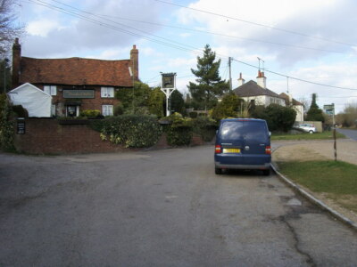 Photo 6x4 The Chiltern Way Sheepridge/SU8889 The Chiltern Way footpath ...