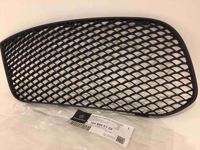 Genuine Mercedes-Benz GLA X156 Front Left AMG Lower Grill A1568855122 ...