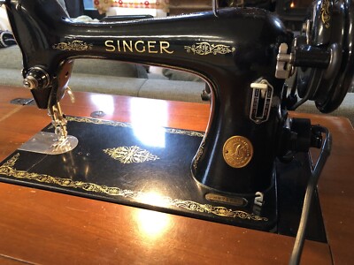 Singer Model 66 Series AH Sewing Machine 1948 - Works w/ Table some ...