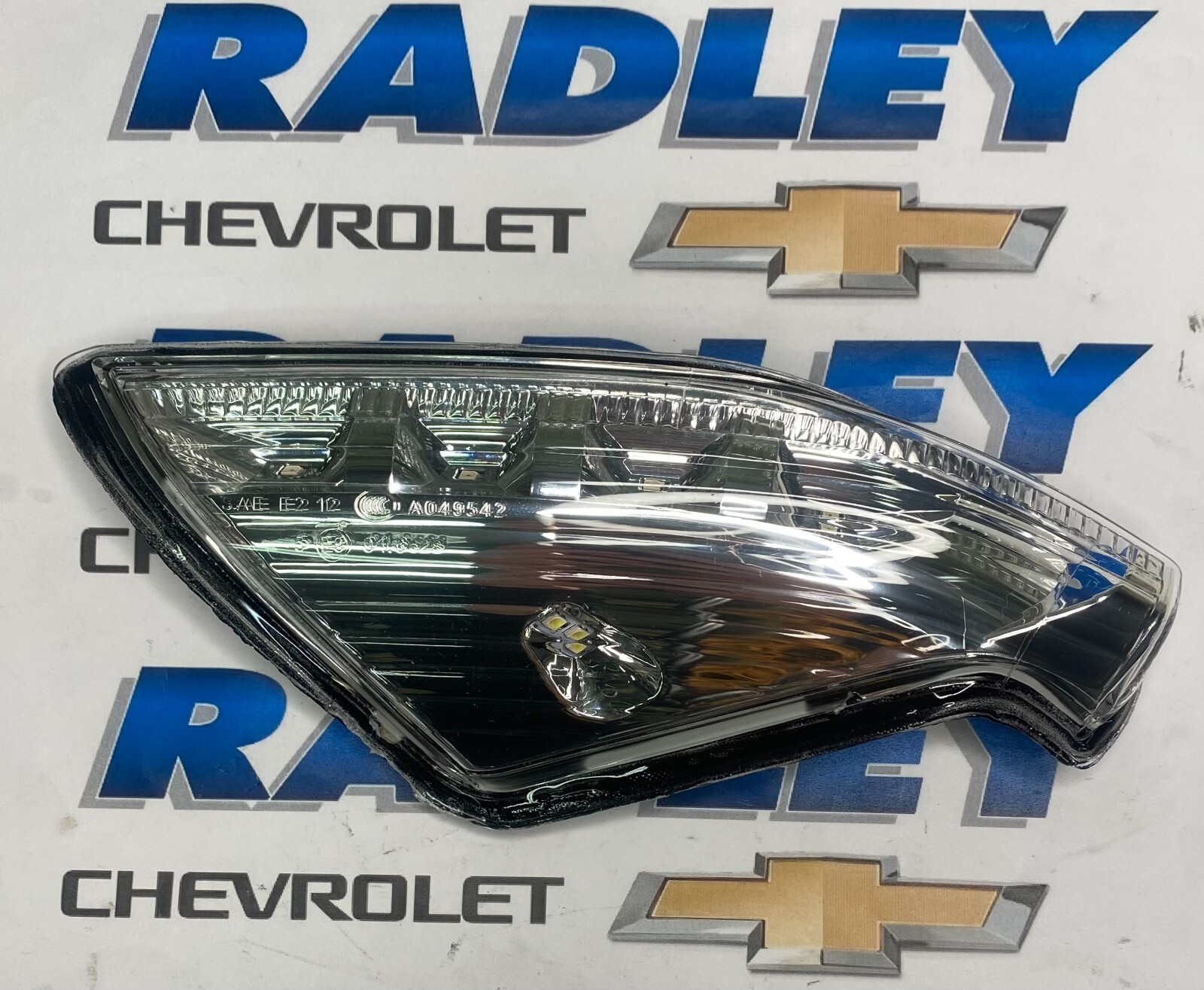NEW GM OEM 10-16 BUICK LACROSSE- TURN SIGNAL LIGHT LEFT GMC 20760211 | eBay