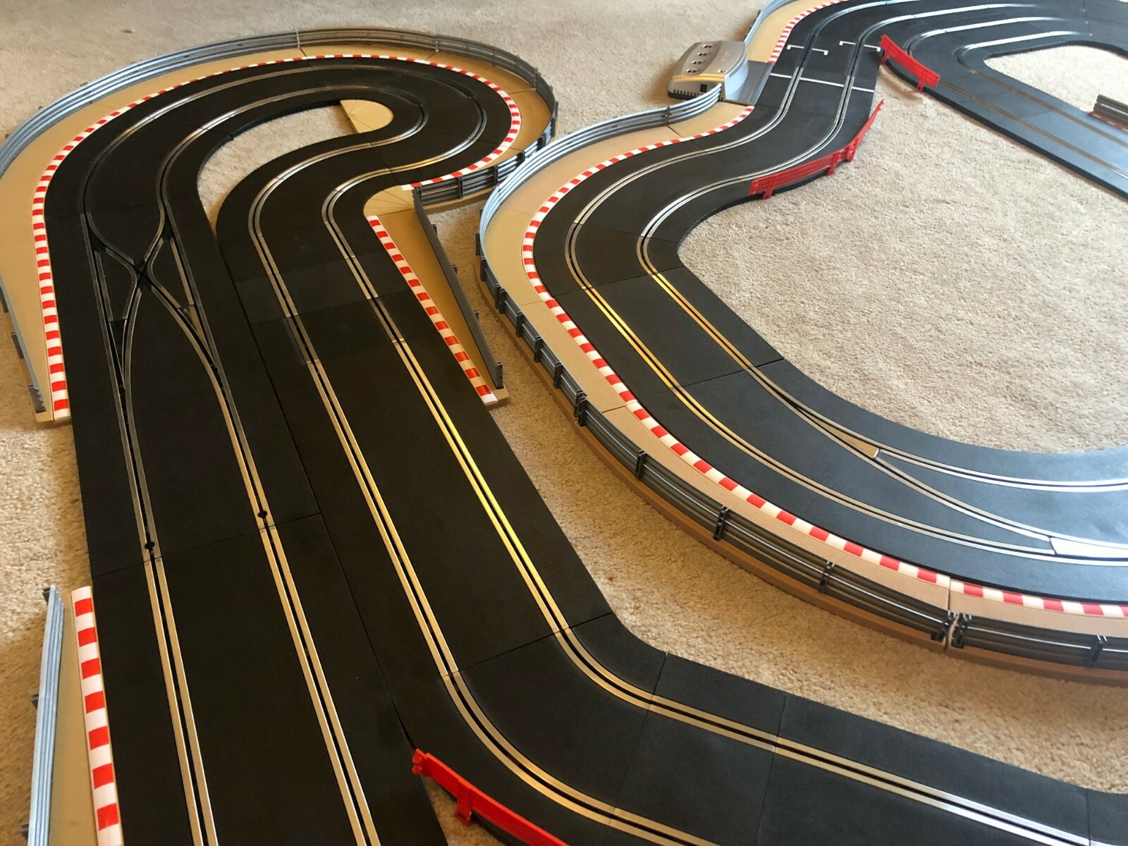 Scalextric Digital Advanced Layout / Pit Lane & Game / 3 Lane Changers ...