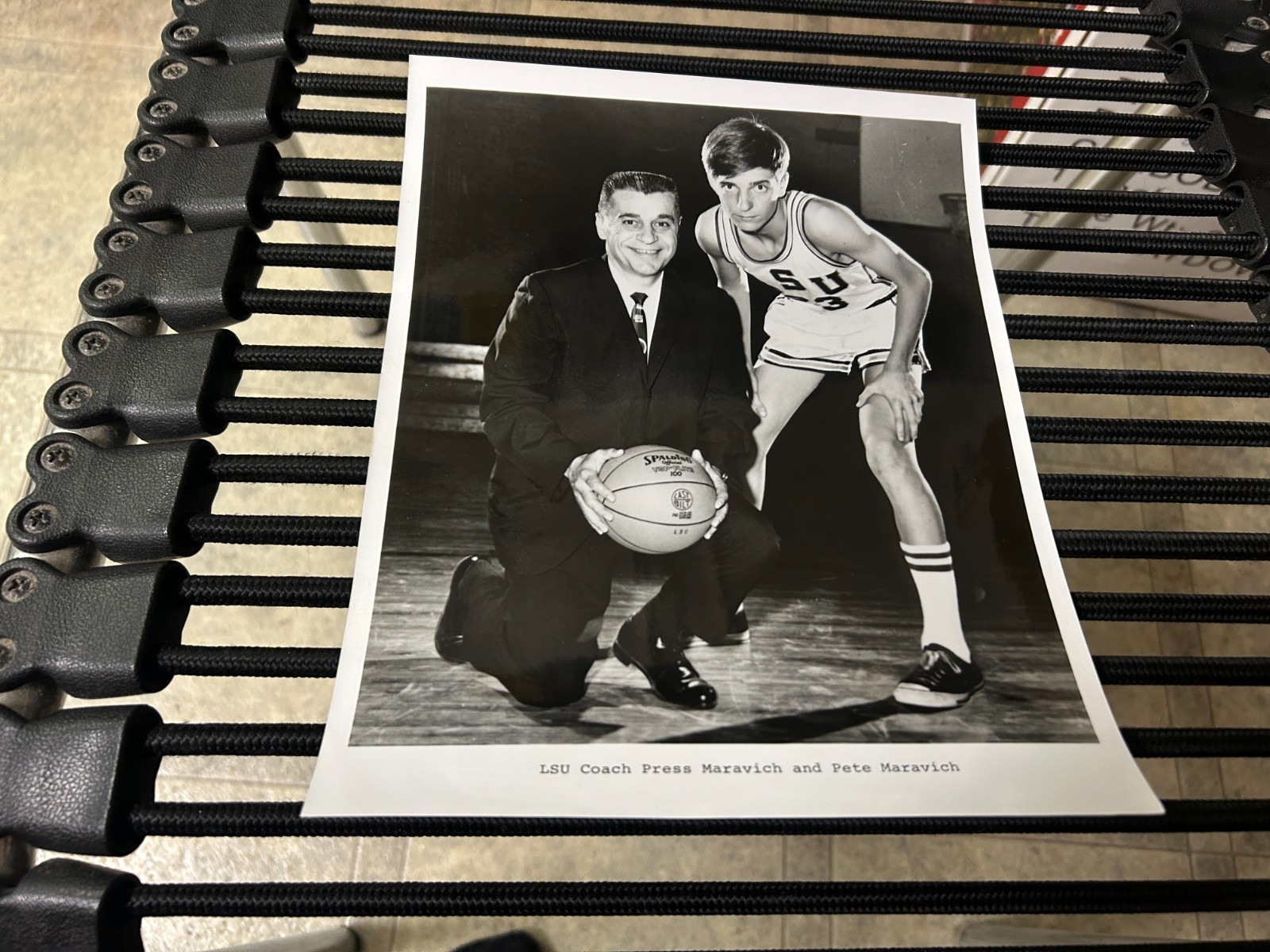 original circa 1969-70 PETE MARAVICH & DAD LSU TIGERS 8 X 10 team ...