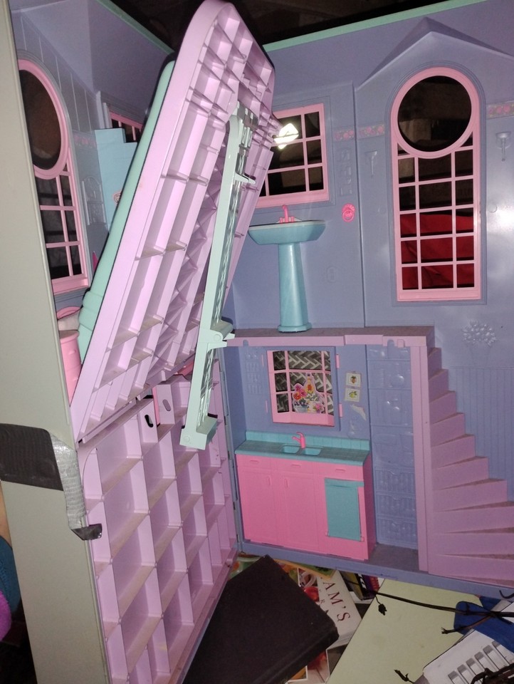 Vintage Barbie Talking Townhouse Folding Fold Out House Purple Retro NO ...