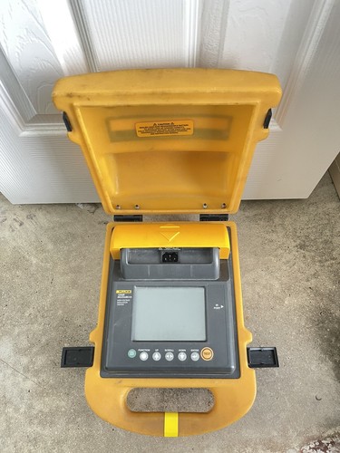 Fluke 1550B 5kV Insulation Resistance Tester MegOhmMeter - Repair ...