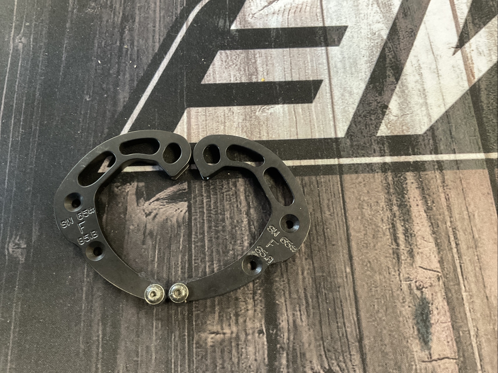 Mathews Archery Switch Weight 65# 85% F | eBay