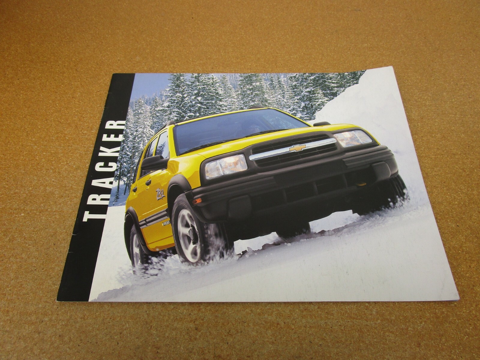 2003 Chevrolet Tracker sales brochure dealer literature 16 page | eBay