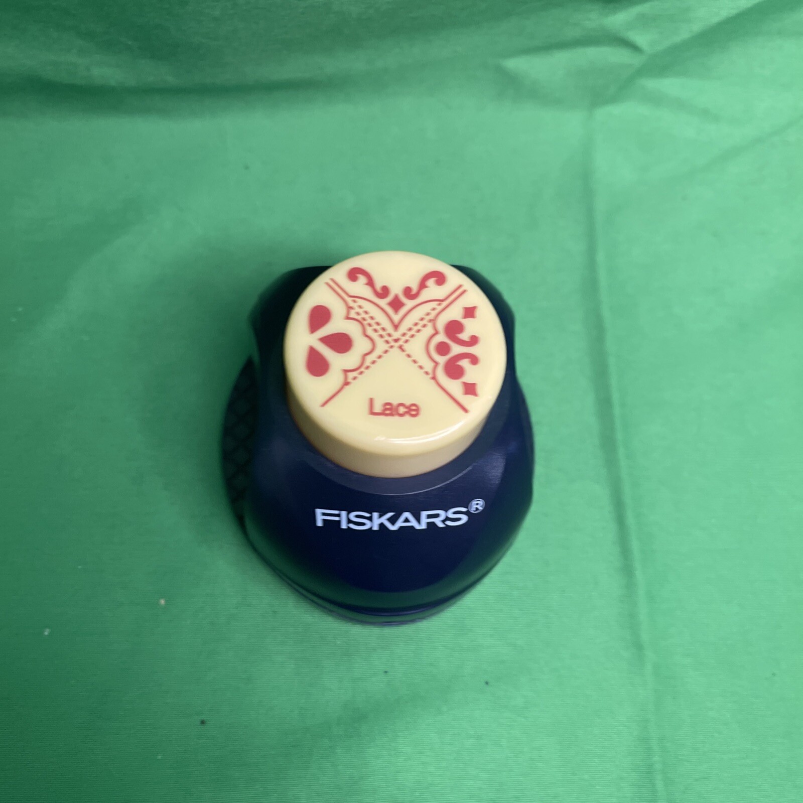 Fiskars 3 in 1 Hole Paper Punch Scrapbooking Cards Crafts Lace Corner ...