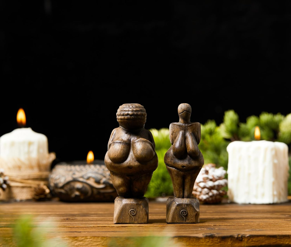 Venus of Willendorf Statue, Paleolithic Art Figurine, Museum Replica ...