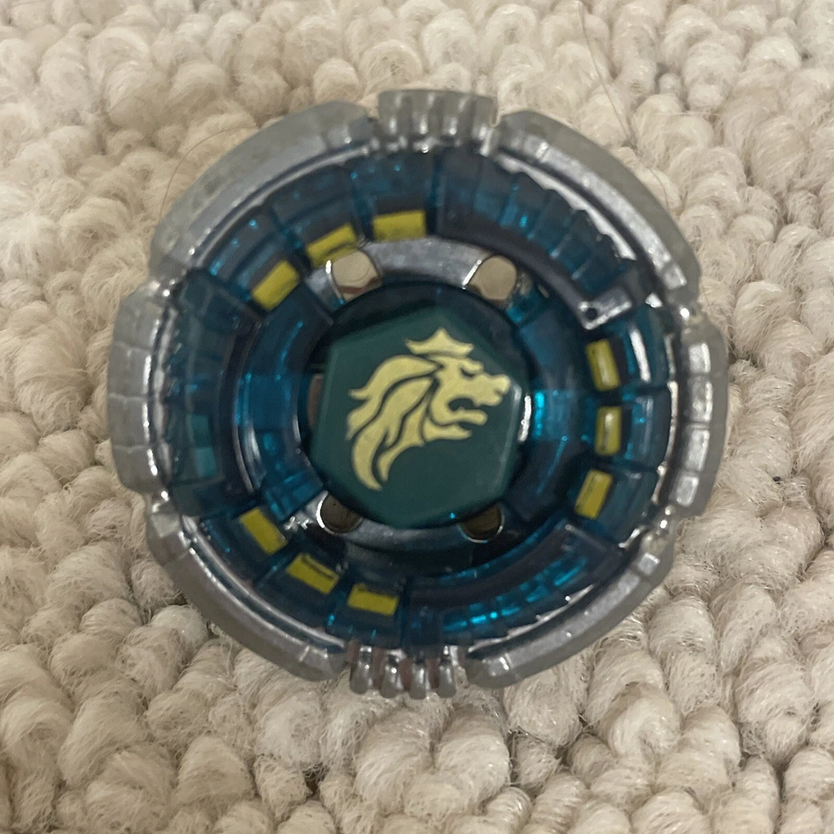 Beyblade Thunder Leone