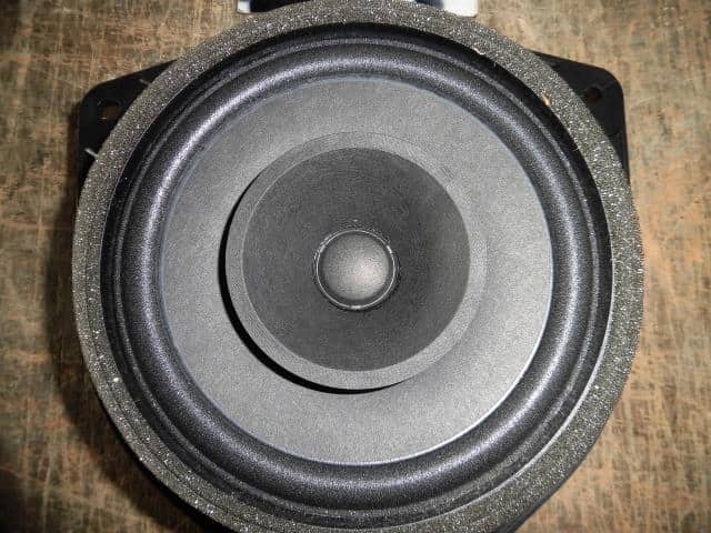 TOYOTA Avensis 2008 CBA-AZT251 Speaker 8616002380 [Used] [PA64344597 ...