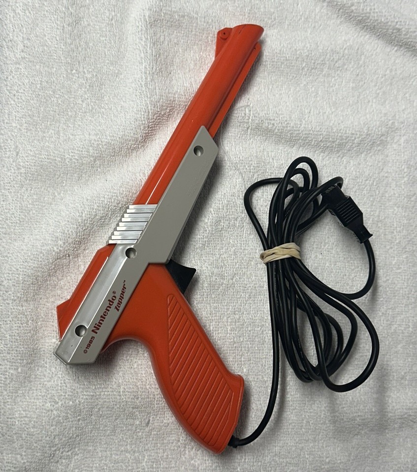 Original 1985 Nintendo NES Zapper Gun Authentic NES-005 Orange Tested ...