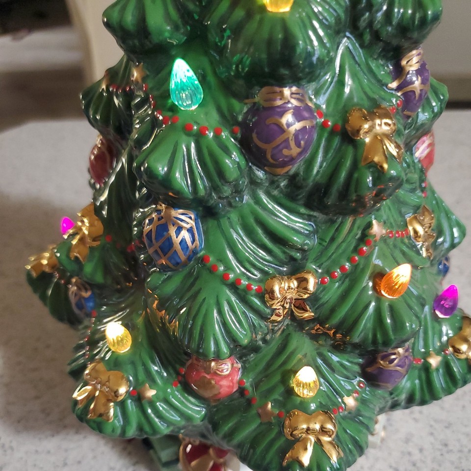 LENOX 12” Ceramic Musical Light Up Holiday Village Christmas Tree Spins ...