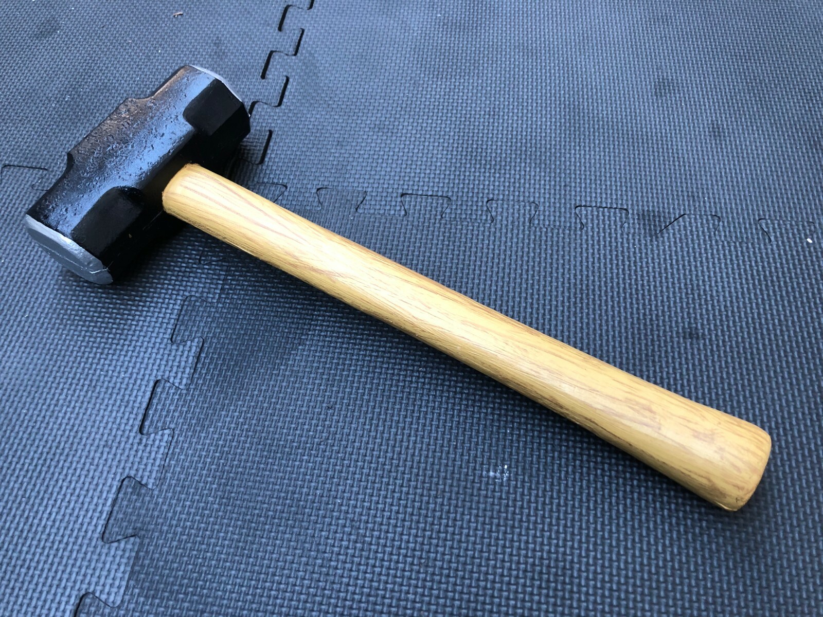 Sledgehammer Movie Prop Handheld PU Halloween Sledge Hammer Weapon ...