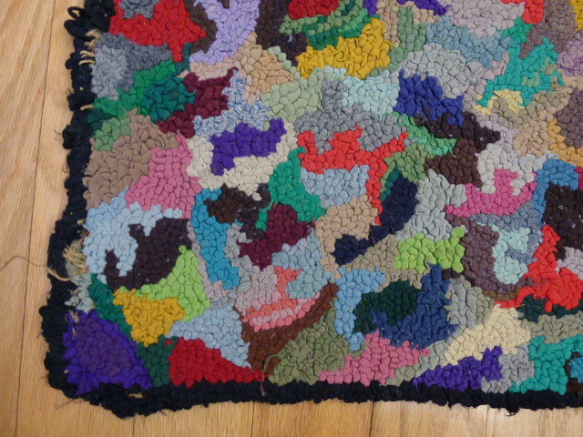 ANTIQUE PRIMITIVE FOLK ART Hand Hooked Rug on Burlap FARM HOUSE or ...