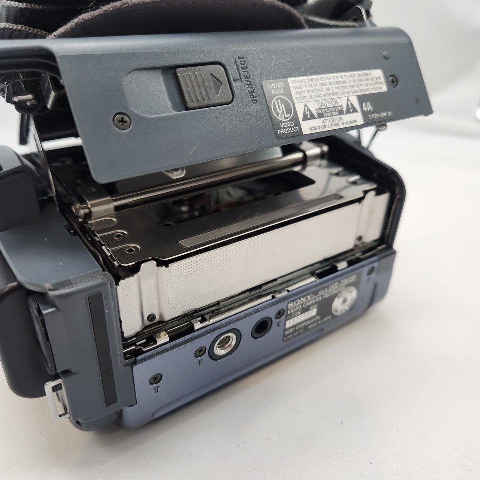 Sony Handycam Video Camera Recorder CCD-TRV128 Video Hi8 Nightshot ...