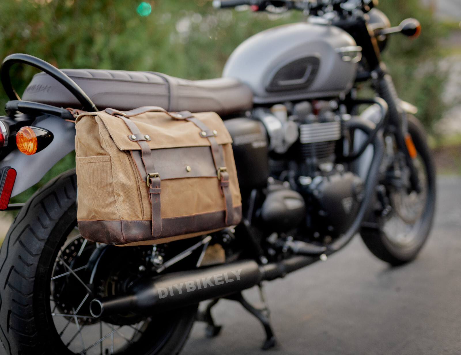 Triumph Bonneville T120 T100 Saddle Bags Luggage Rear | Multicolor ...