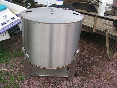 Cattle - Dairy - Stainless Steel Bulk Tank