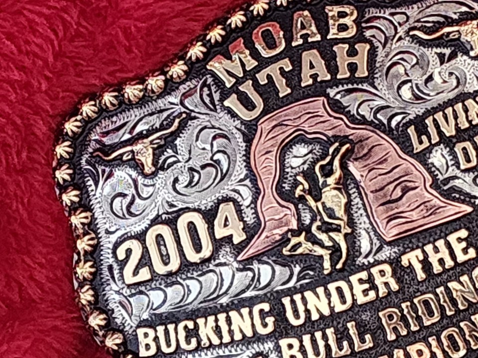RODEO BULL RIDING PRO CHAMPIONSHIP TROPHY BUCKLE☆MOAB UTAH ☆RARE☆2004 ...