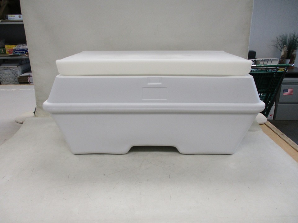 MOELLER MARINE WHITE 72 QT SWING BACK COOLER / LIVEWELL SEAT ST2200 ...