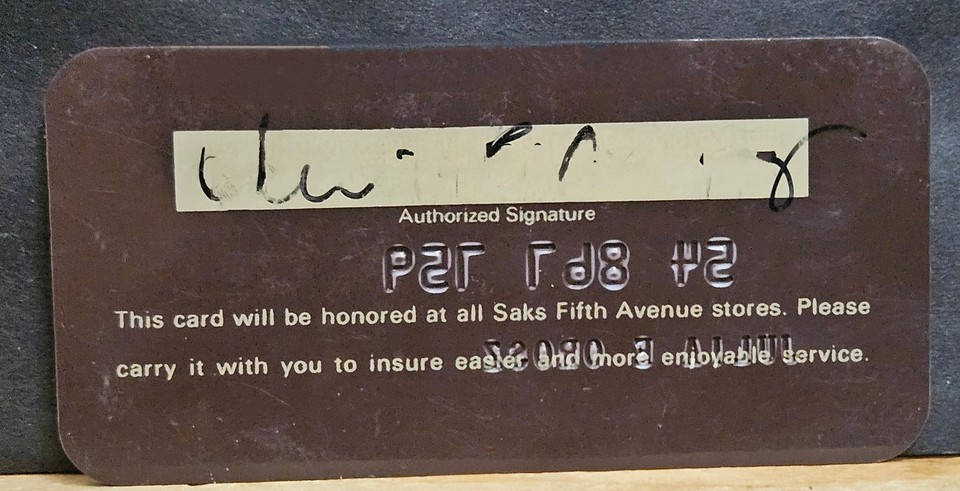 Vintage Lot of Credit/Charge Cards Montgomery Wards Tropicana Saks 5th ...