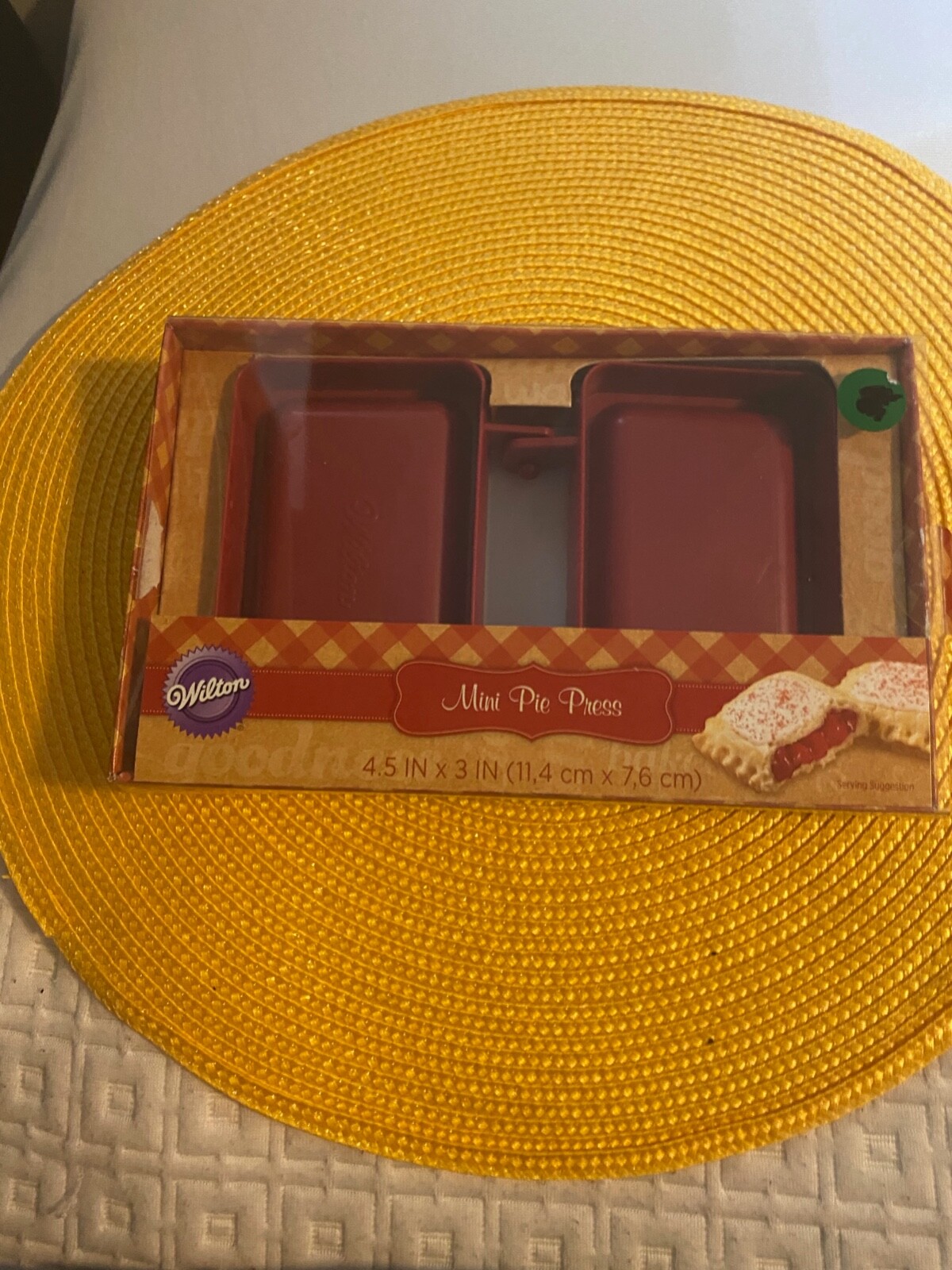 Wilton 2 Red Mini Rectangle Pie Press Pastries Appetizer Filled ...
