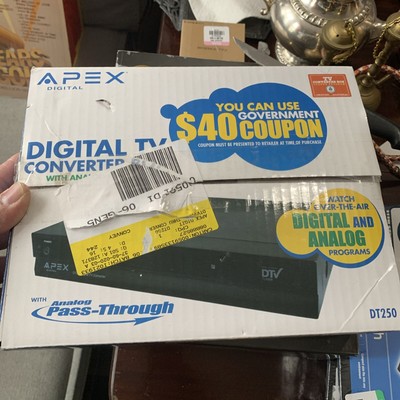 Apex Digital DT250 Digital TV Converter Box - New Open Box! | eBay