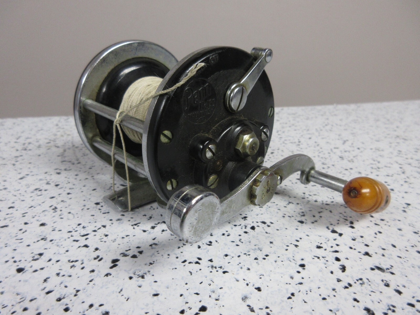 Penn 155 Jigging Surf Casting Fishing Reel Vintage Wood Handle Nautical ...