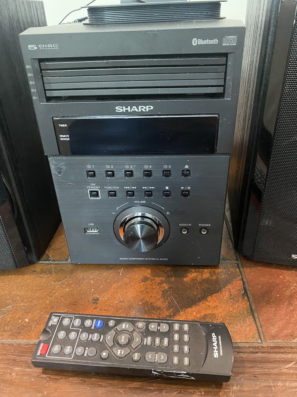 Sharp XL-BH250 Micro Shelf Executive Speaker System 5-Disc AM FM ...