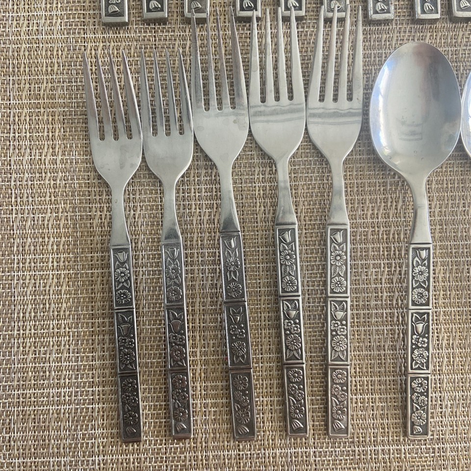 Vintage 27 Piece Lot Of Oneida Northland Spring Fever Stainless ...