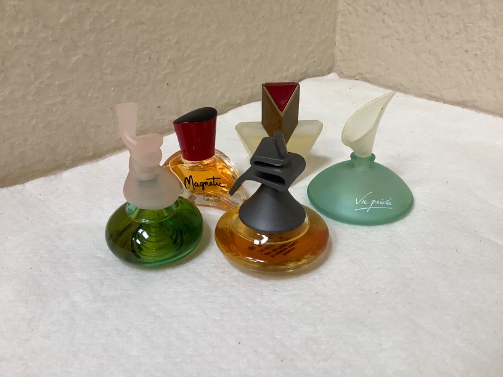 Lot of 5 Mini Vintage Miniature Perfumes/Yves Rocher, Romeo, Magnetic ...
