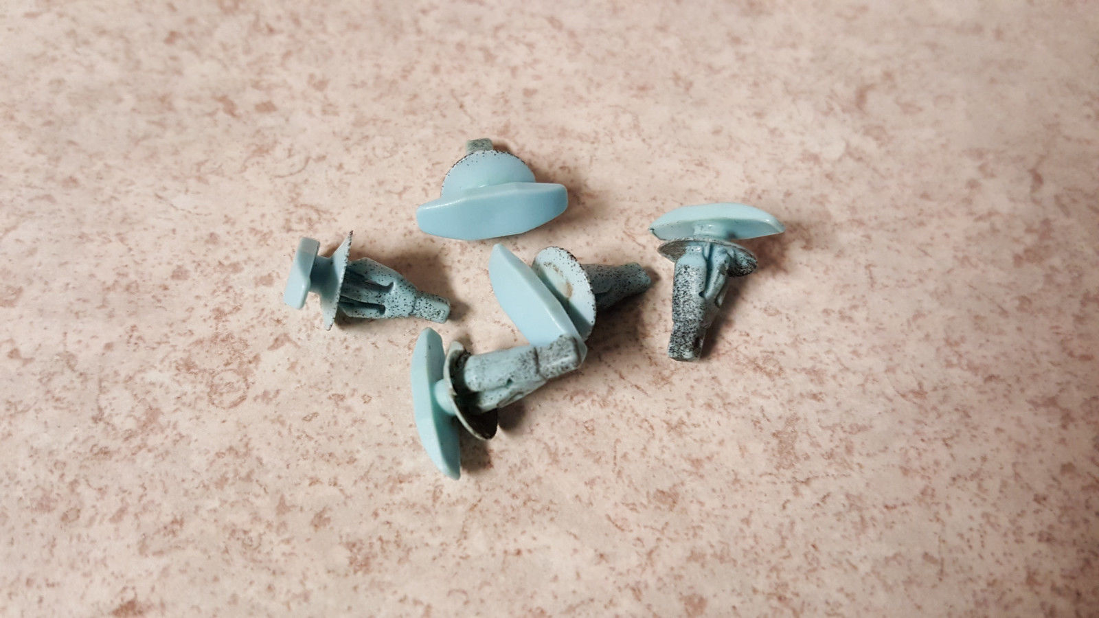 mazda weatherstrip clips fasteners BC1D58762 (qty 5) | eBay