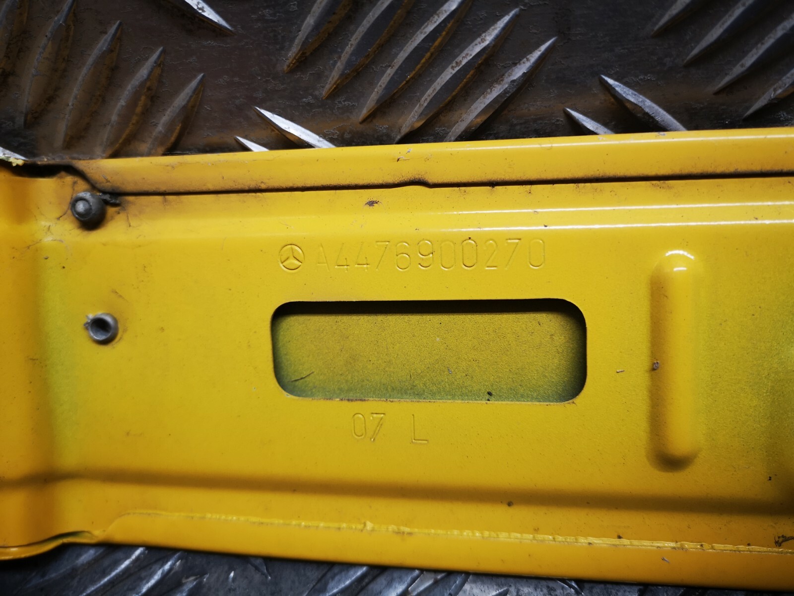 Mercedes Vito W447 Sliding Door Runner Cover Left A4476900270 | eBay UK