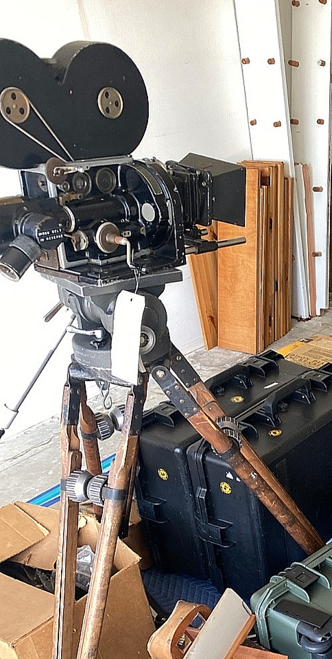 Bell & Howell 2709 35mm Camera full kit Tripod Head Motor Lenses Matte ...