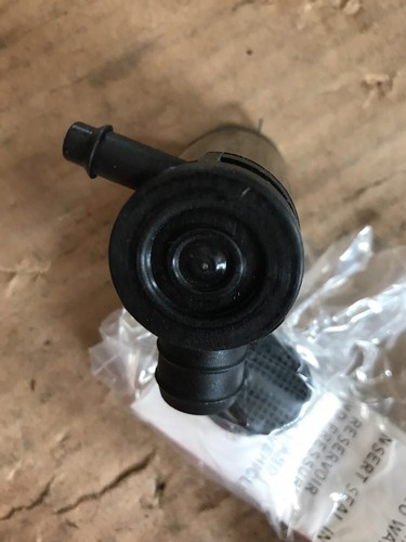 F6SZ-17664-DA or WG-301 New OEM Ford Motorcraft Washer Pump | eBay