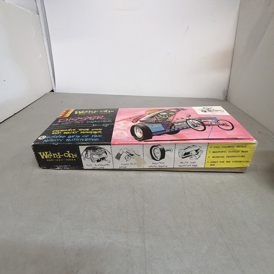 ORIGINAL 1963 DIGGER THE WAY OUT DRAGSTER WEIRD-OHS MODEL KIT FOR PARTS ...