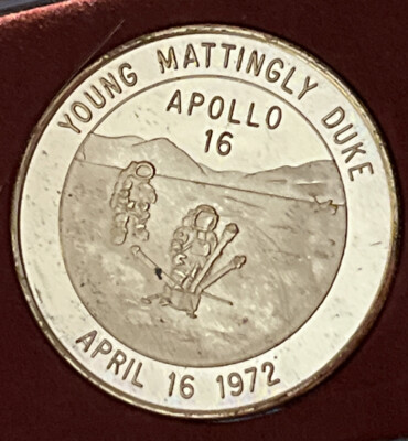 1972-APOLLO 16 -YOUNG MATTINGLY & DUKE-N.A.S.A. (1 1/2" TOKEN) w ...
