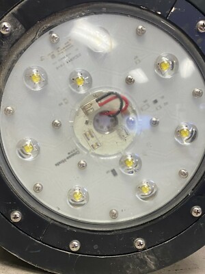 👀 EATON CROUSE-HINDS CHAMP SERIES LED LUMINAIRE 40-46 WATT VMV5L/UNV1 ...