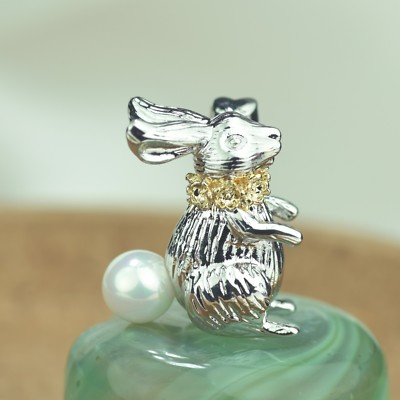 18k white gold gp bunny rabbit pearl tail yellow gold flower scarf ...
