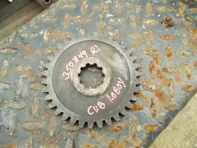 Farmall Cub IH lowboy tractor transmission drive gear 350849R1 | eBay