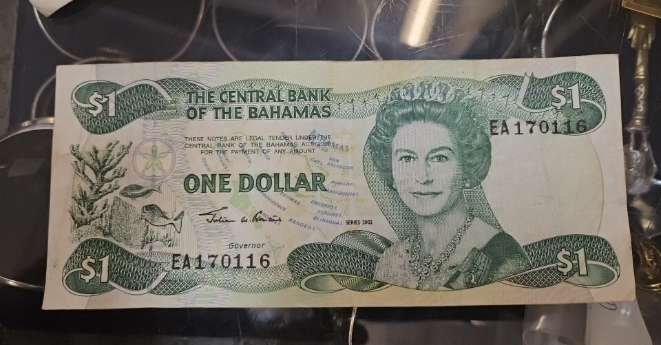 2002 Series The Central Bank of the Bahamas One Dollar Bank Note ...