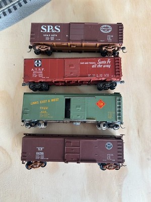 HO SCALE LOT OF FOUR ROLLING STOCK BOX CARS GOOD CONDITION | eBay